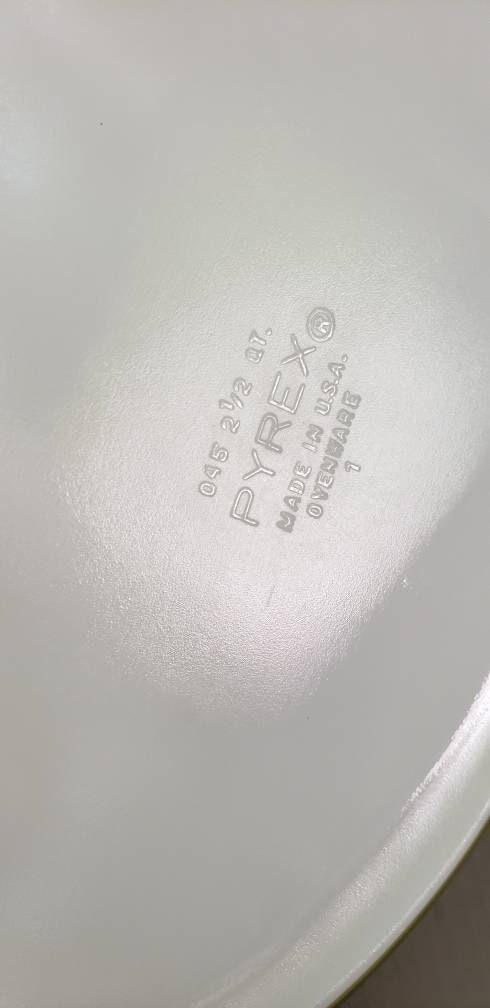 Vintage Pyrex Verde 045 with lid. | Etsy