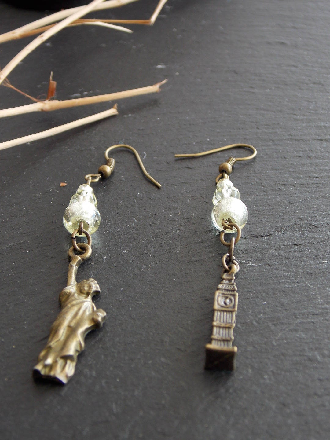 Mismatched Earrings monuments Round Yellow Pearl - Etsy Denmark