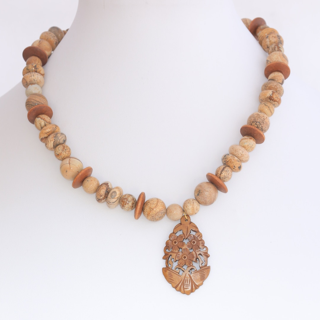 Bone, Beige Toe Necklace - Etsy
