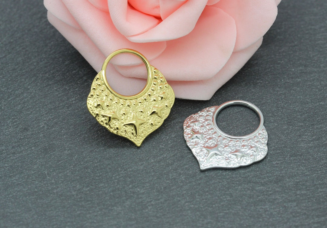 A Boho-style Pendant With a Star in the Center, Made of Stainless Steel ...