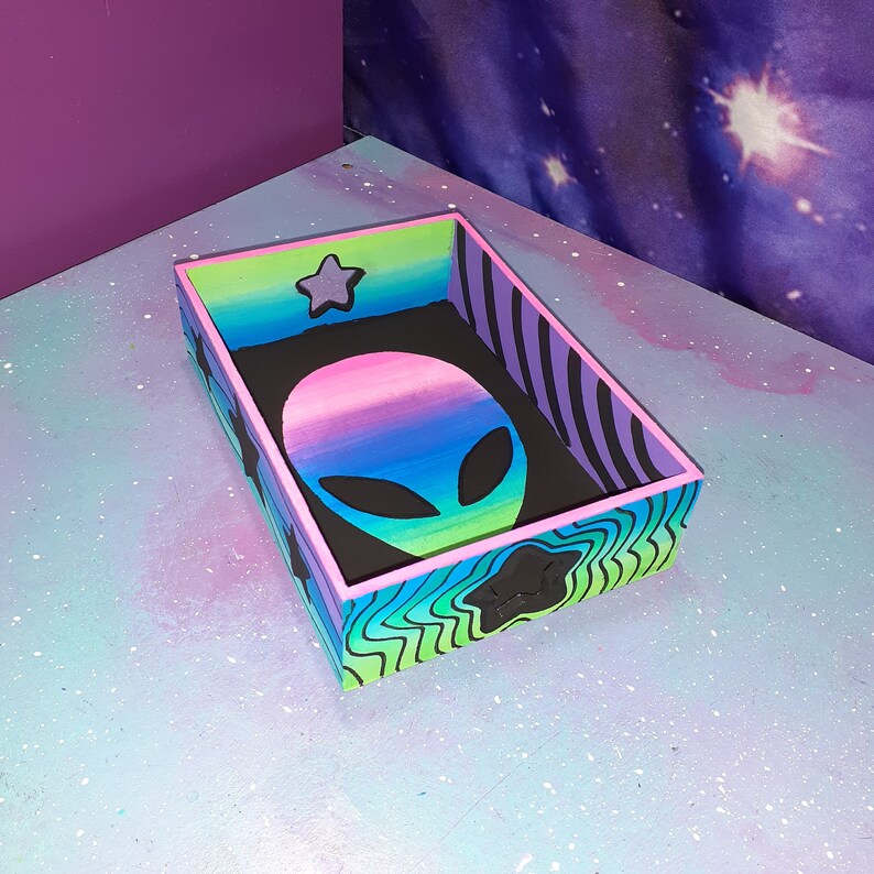 Black Light Glow Trippy Alien Stash Box / Small Rolling Makeup - Etsy