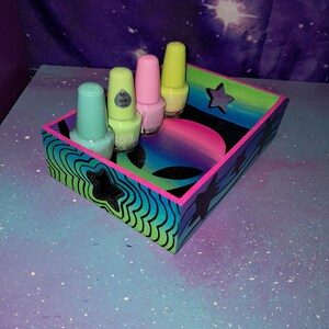 Black Light Glow Trippy Alien Stash Box / Small Rolling Makeup Jewelry ...
