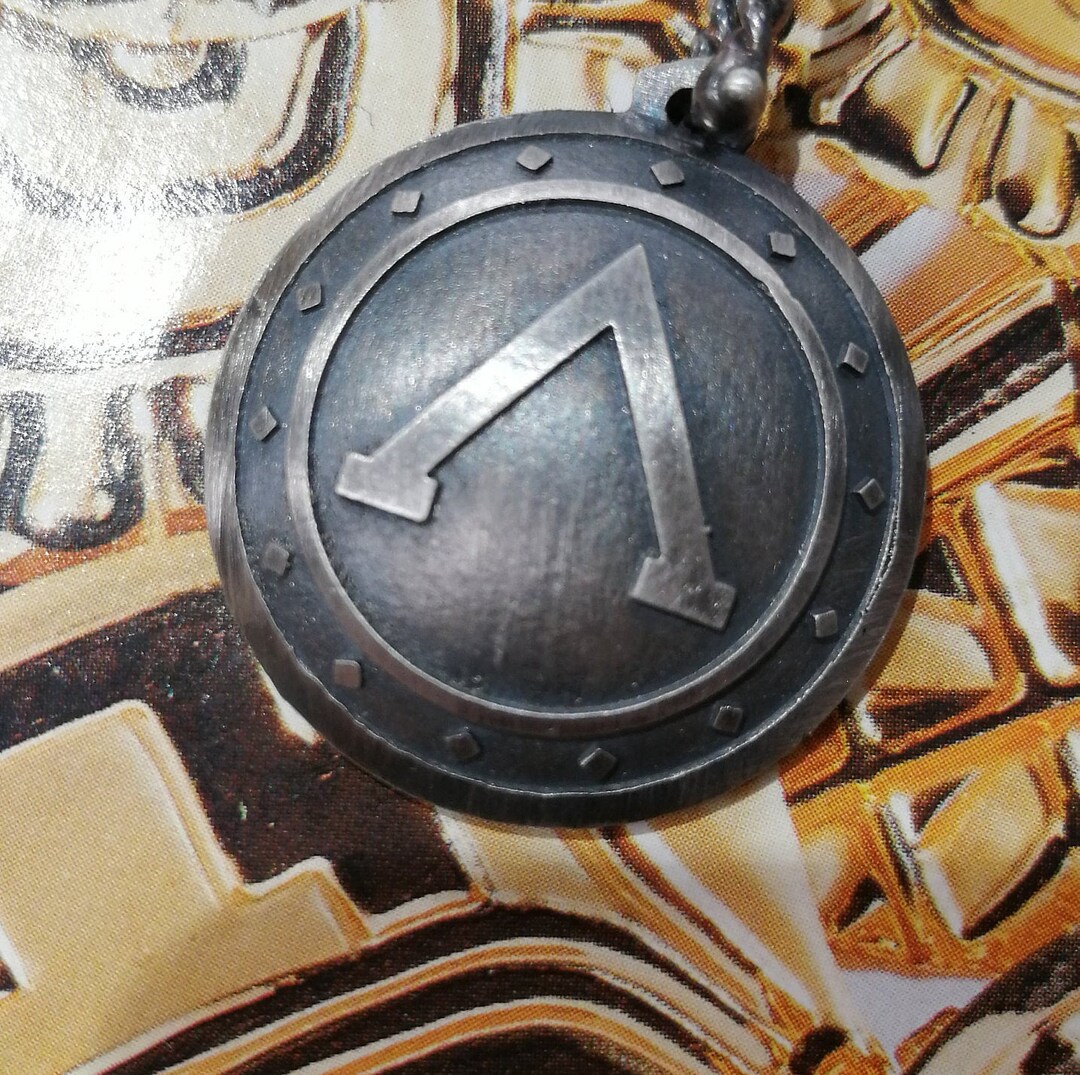 Pendant Spartan Helmet Shield in Burnished Silver 925 - Etsy