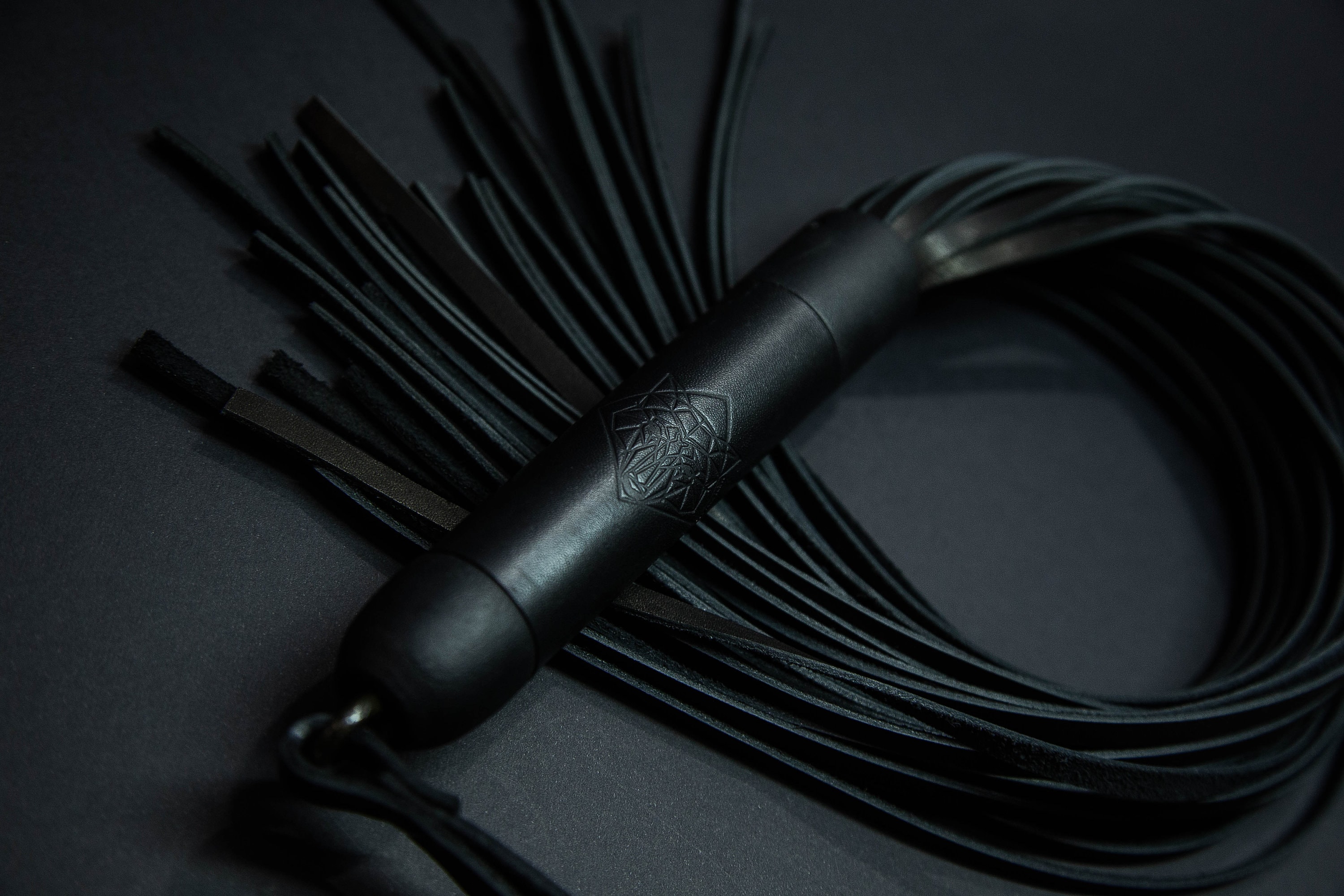 Leather Flogger, Bdsm Flogger, Spanking Flogger, Leather Whip - Etsy