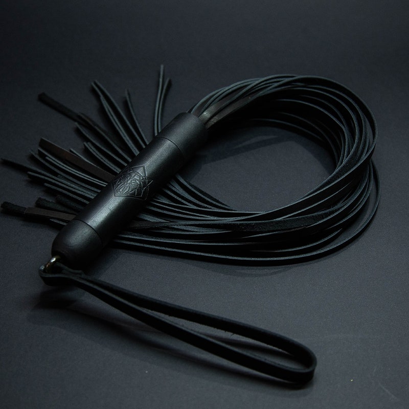 Leather Flogger - Etsy