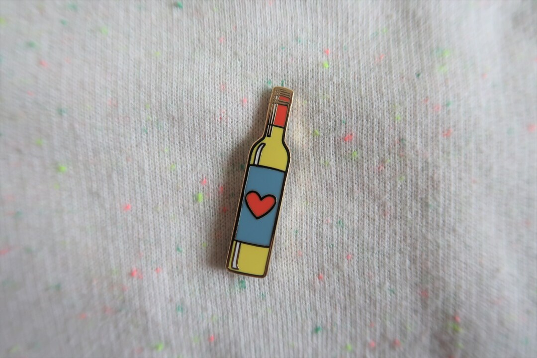 Snaps Sweden Inspired Enamel Pin - Etsy