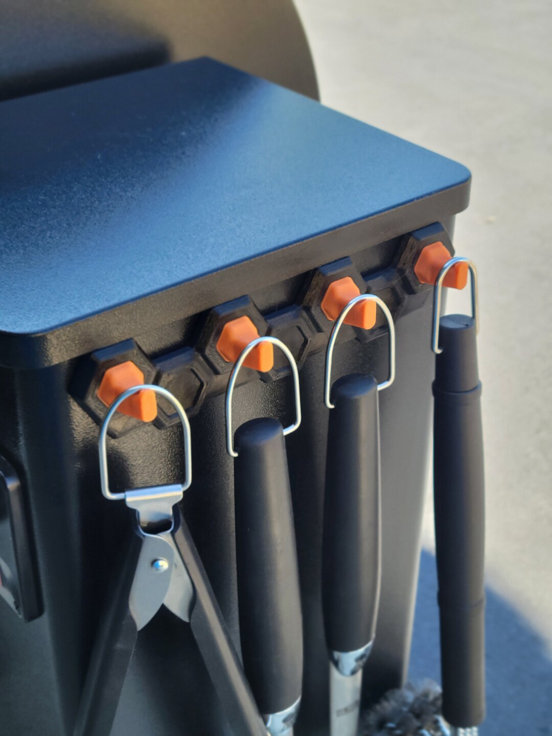 Hex Hang Hooks - Magnetic Grill / Smoker Utensil Hooks / Holder ...