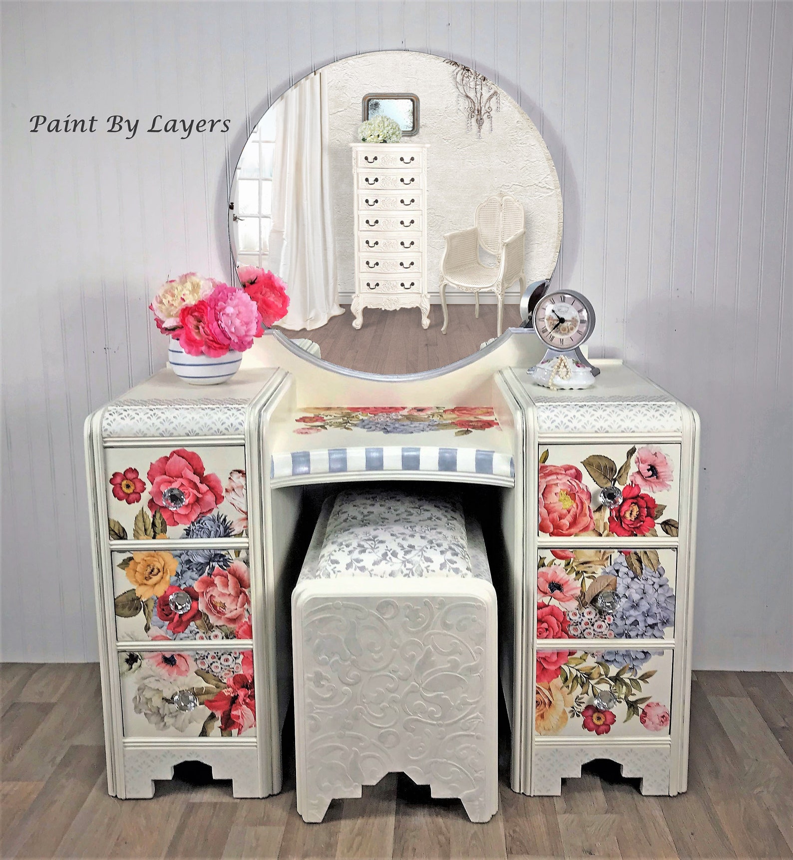 Vanity with round mirror vanity with stool. Makeup table | Etsy