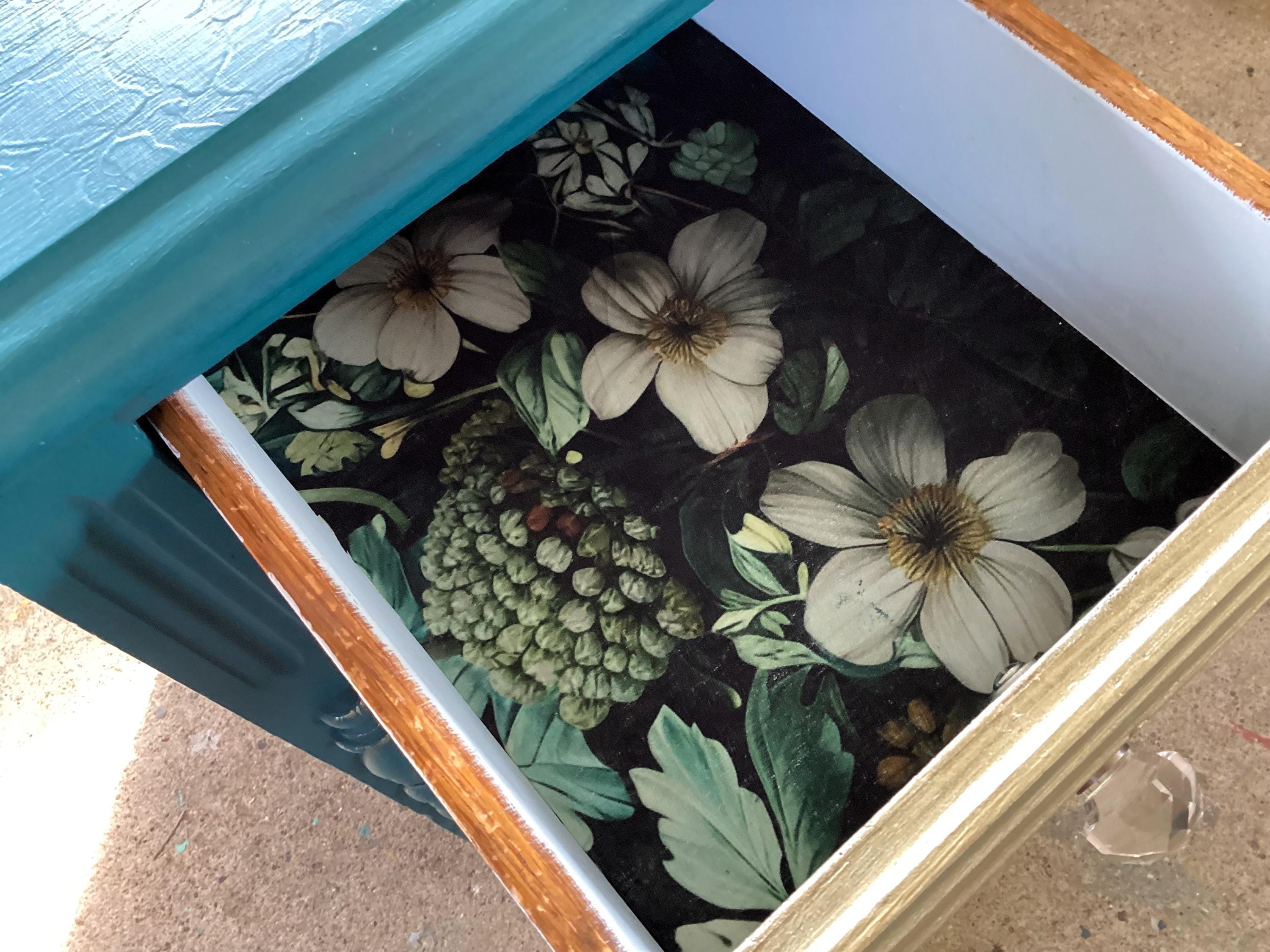 Matching Painted Vintage Nightstands/ 3-drawer Side Tables/bedroom ...