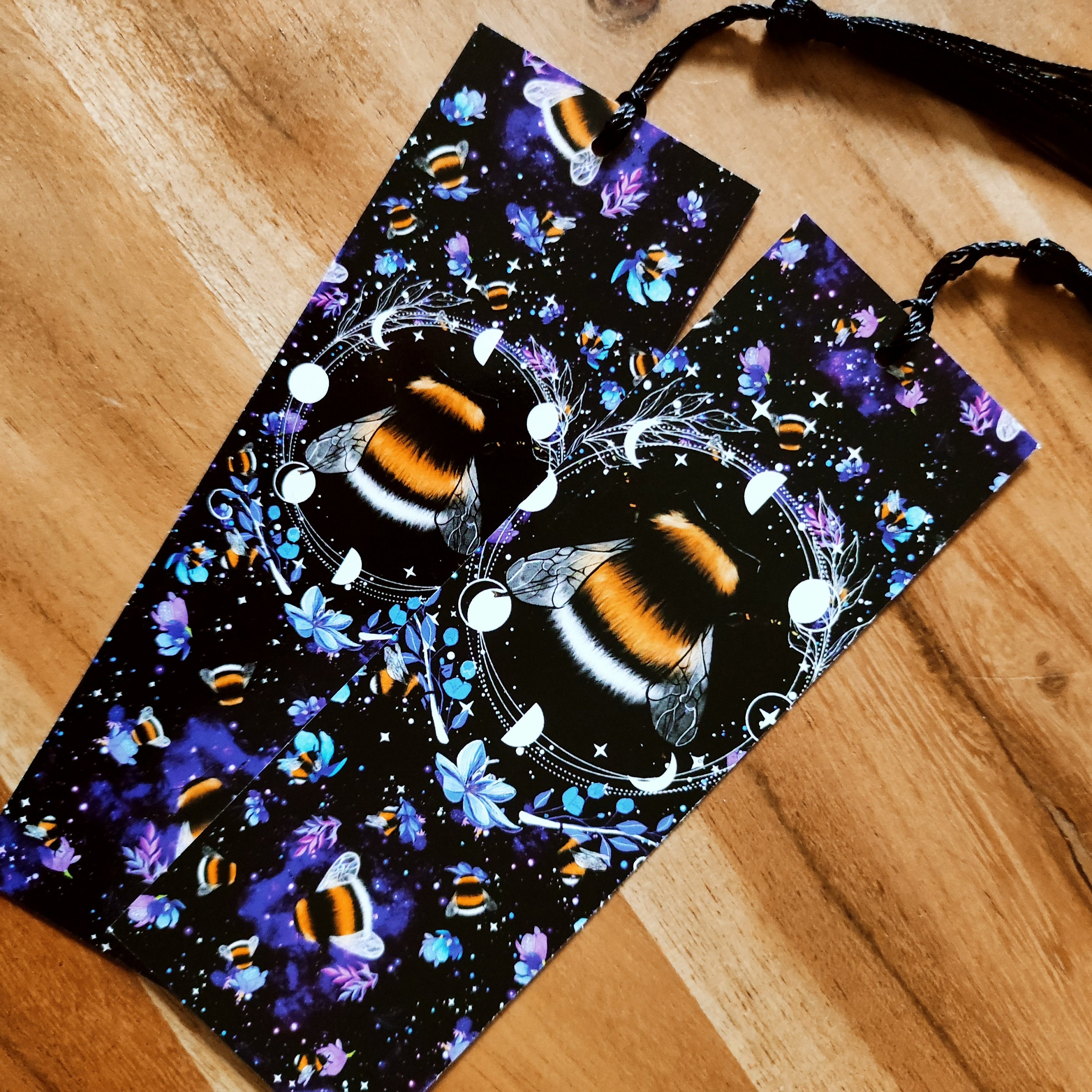 Bummel Hummel Bookmark, Printed on Both Sides, Gothic, Bee and Flowers ...