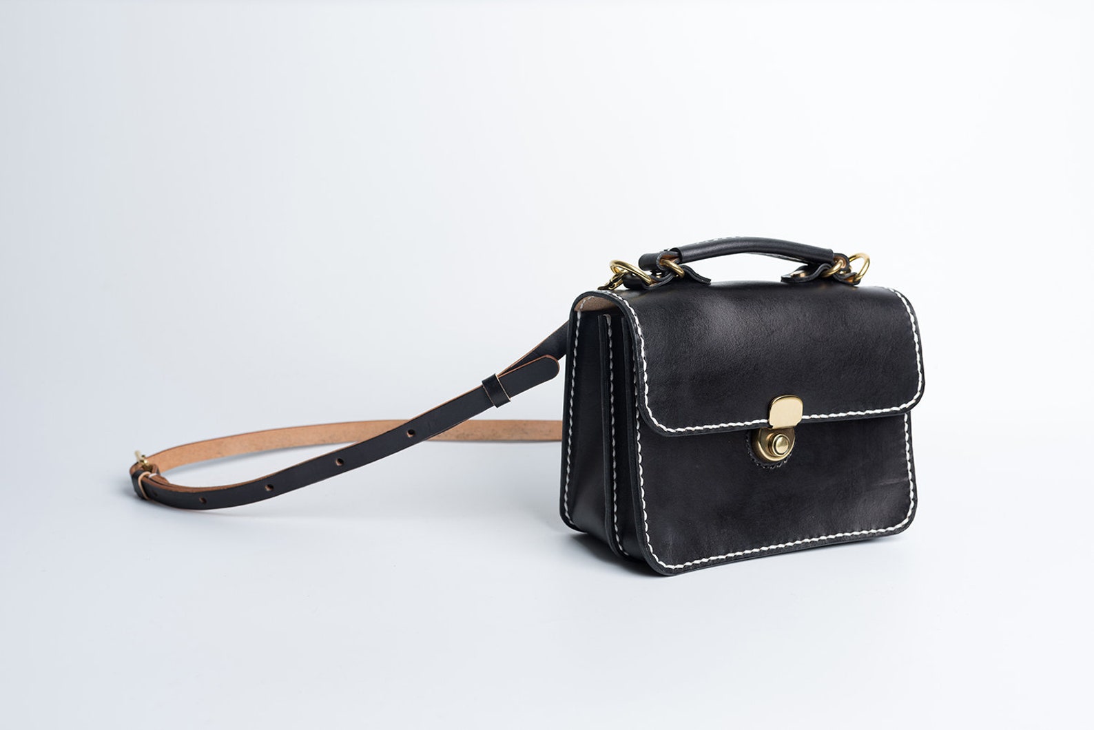 Dulles Bag-women's Cowhide Leather Small Business Handbag | Etsy