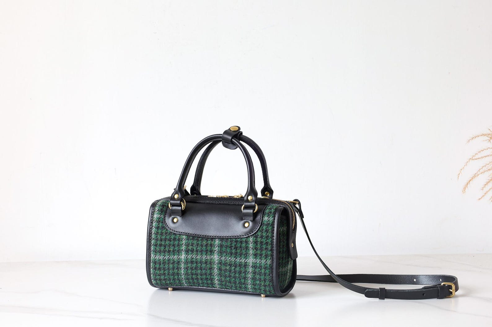 Handmade Harris Tweed Boston Bag: Leather Top Handle, Houndstooth Wool ...