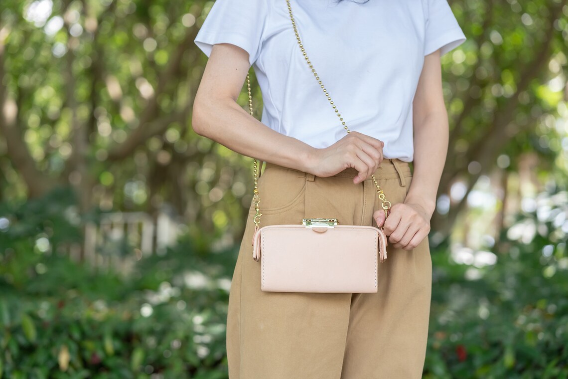 Dulles Wallet-handmade Genuine Leather Shoulder Wallet large - Etsy