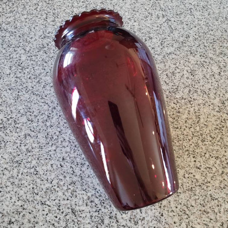 Ruby Red Vase - Etsy
