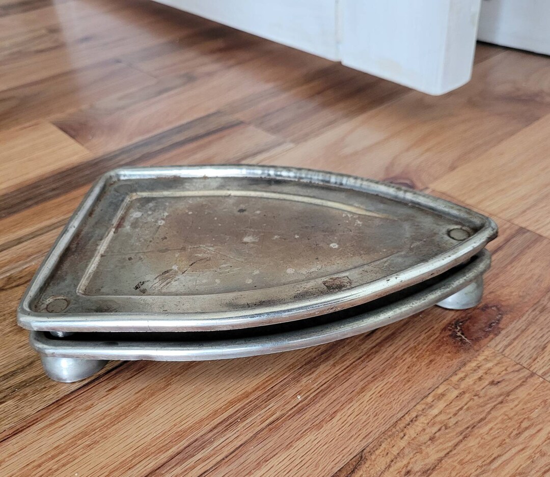 Antique Sad Iron Rack Trivet Iron Holder Can Be Combined With Iron for ...