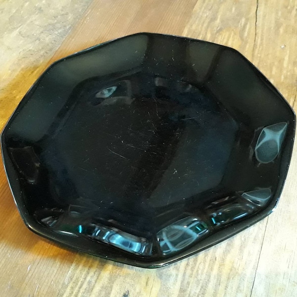 Vintage Black Glass Dinner Plates - Etsy