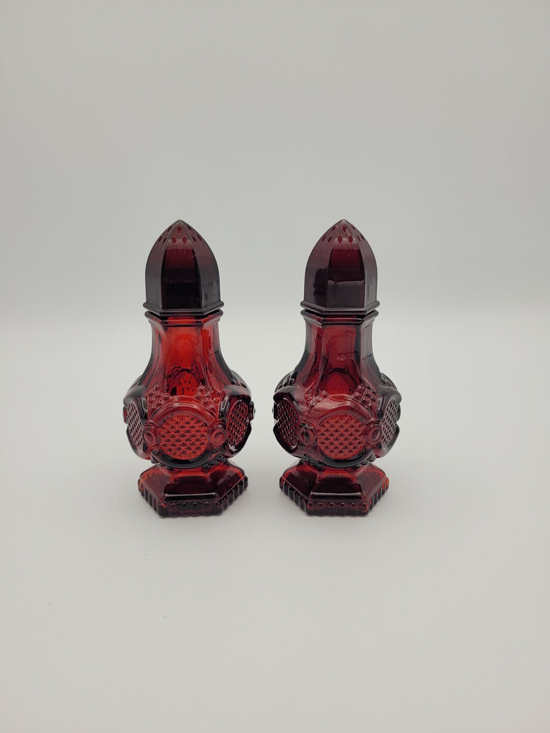 Vintage Ruby Red Avon Cape Cod Salt & Pepper Shaker Set Spice Bottle ...