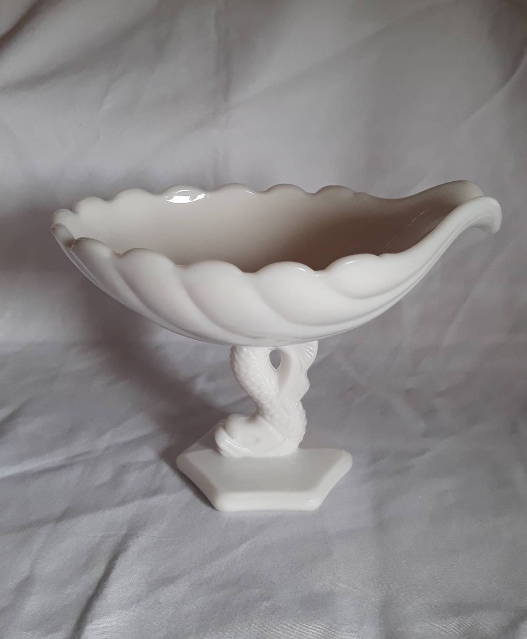 Elegant Vintage Westmoreland Pedestal Creamy White Milk Glass Dish ...