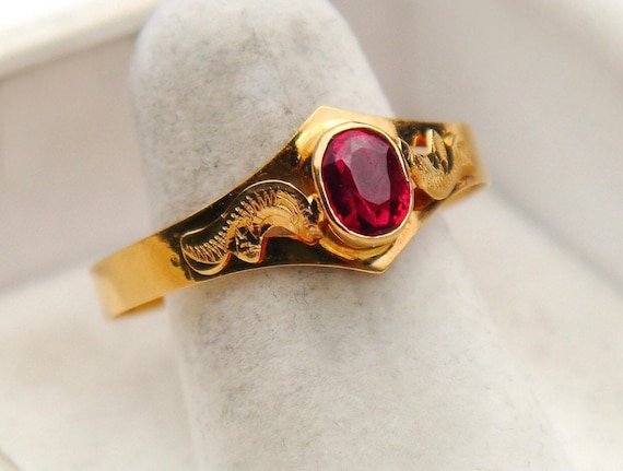 1920s Solid Gold European Ruby Ring 18K Size 8 - Gem