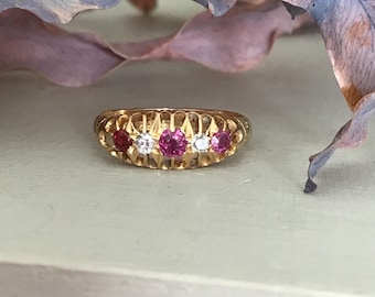 Vintage Diamond and Ruby Boat Ring - 1970s - Etsy