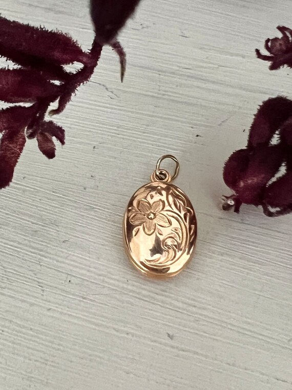 vintage 9ct gold miniature - Gem