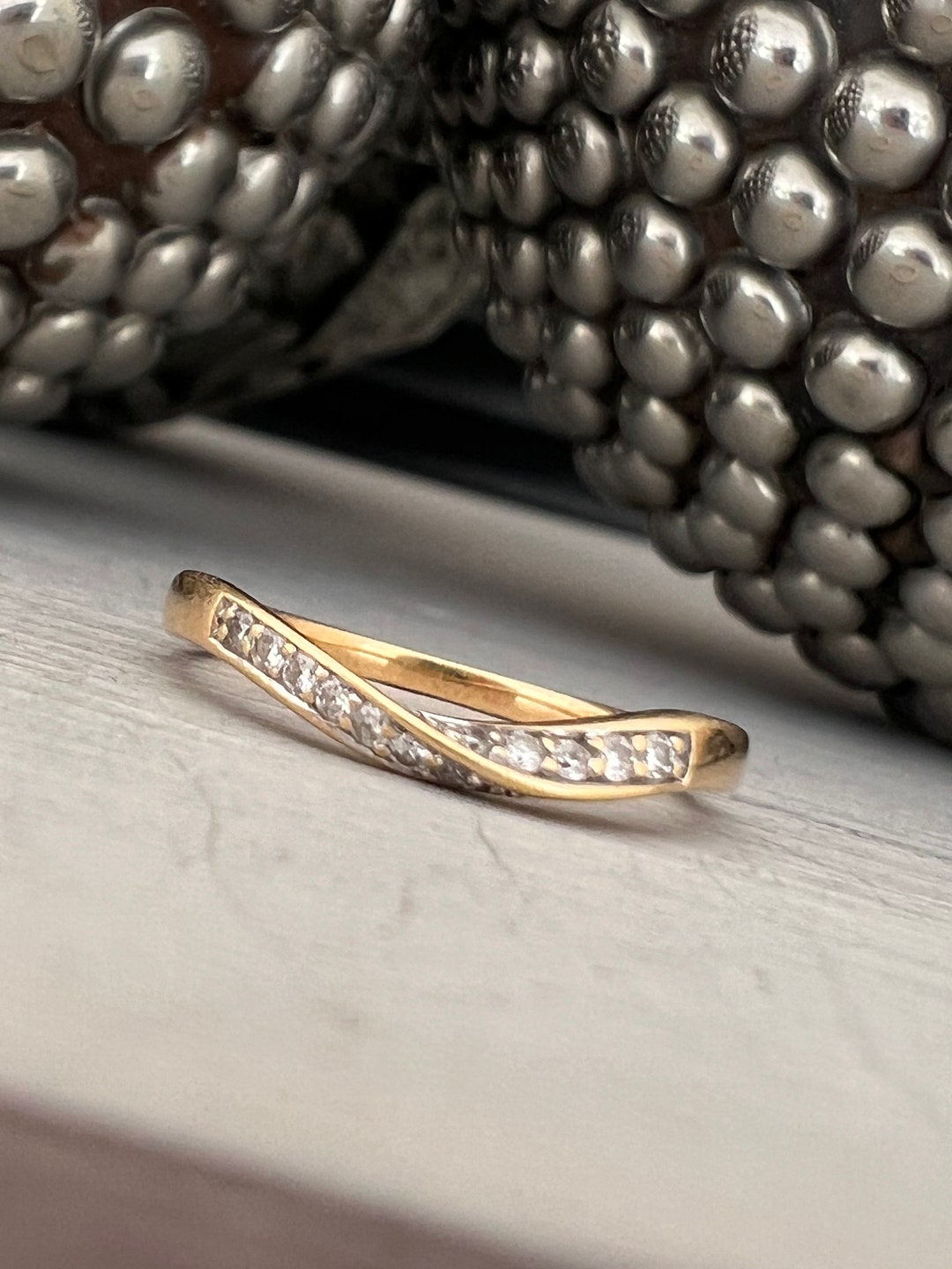 Vintage 18ct Gold & Diamond Wave Style Ring. 18K Diamond Wave Pinkie ...