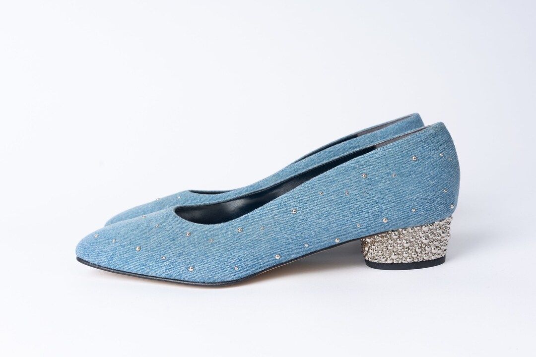 80s J. RENEE Silver Studded Denim Pumps With Silver Heels - Size 9.5N ...