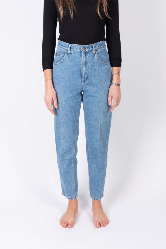 Vintage LIZ WEAR Liz Claiborne High Waist Tapered Leg Light Wash Denim Jeans