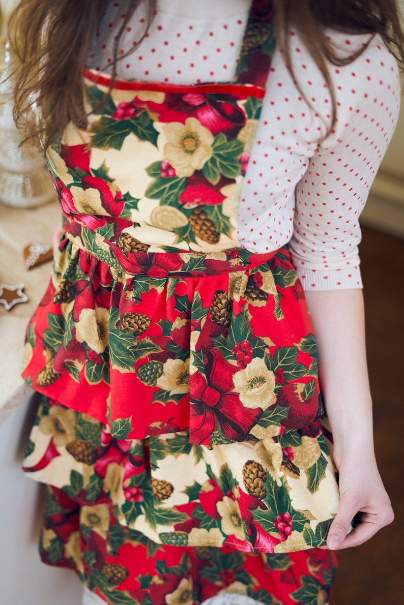 Red Christmas Ladies Apron Holiday Apron for Women Christmas - Etsy