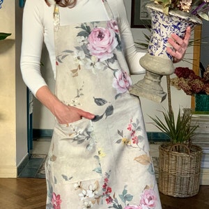 Apron for Woman, Royal Style, Classic, Serving Dress With Roses, Roses ...