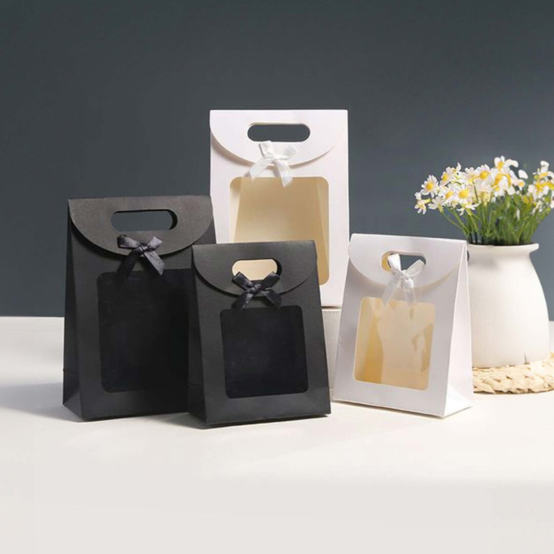 Strong Paper Stand up Gift Bag, Brown, White and Black Kraft Bag With ...