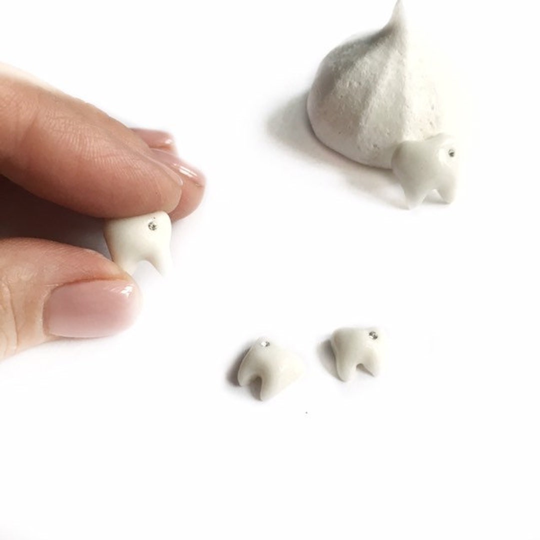 Porcelain TOOTH Pin With a Bright Swarovski Crystal, Gift for Dentist ...