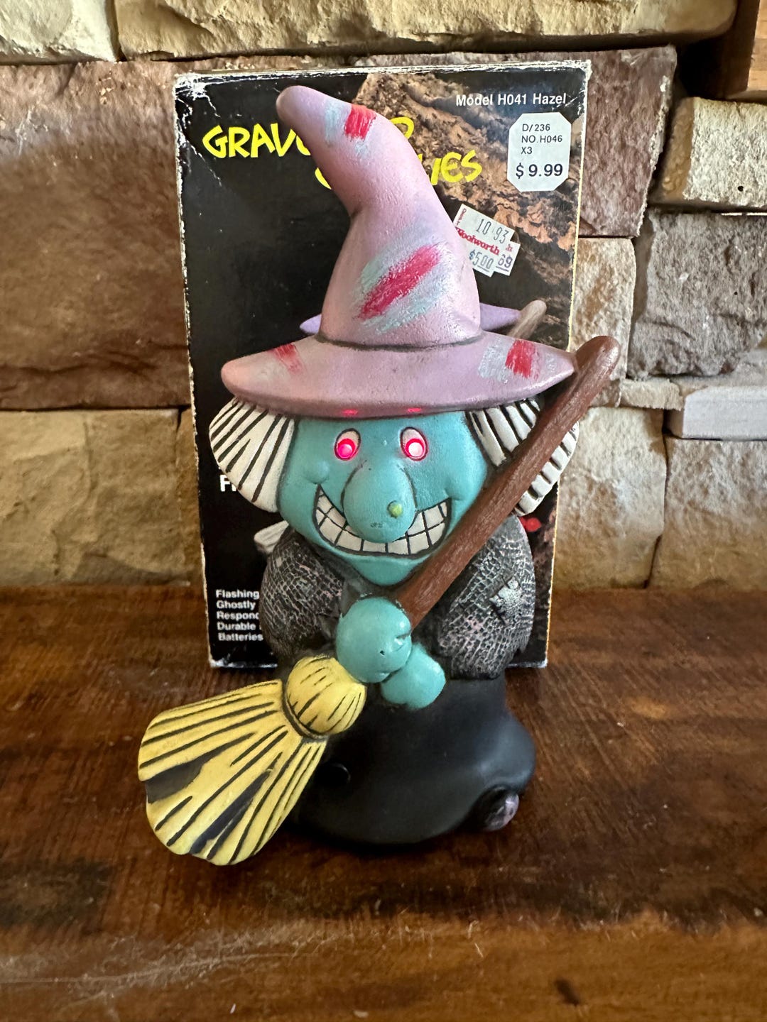Vintage 1989 Graveyard Ghoulies Witch Hazel H041 Motion Activate Vinyl ...
