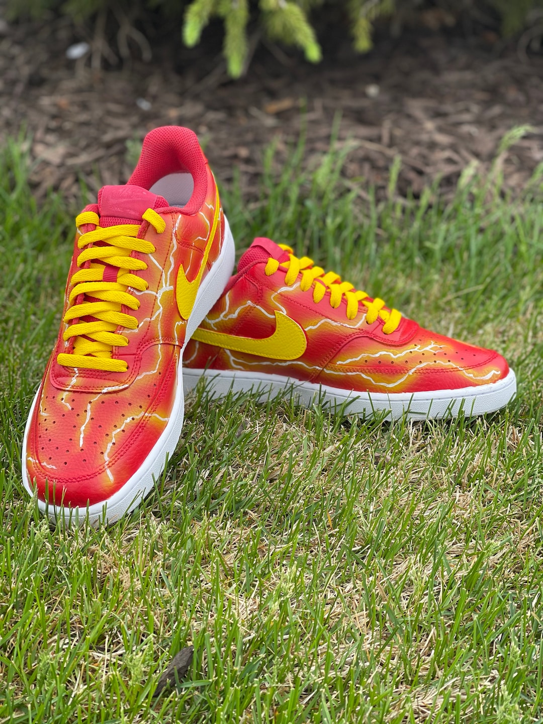 Custom Nike Vison Court Low's - Lightning/the Flash - Etsy