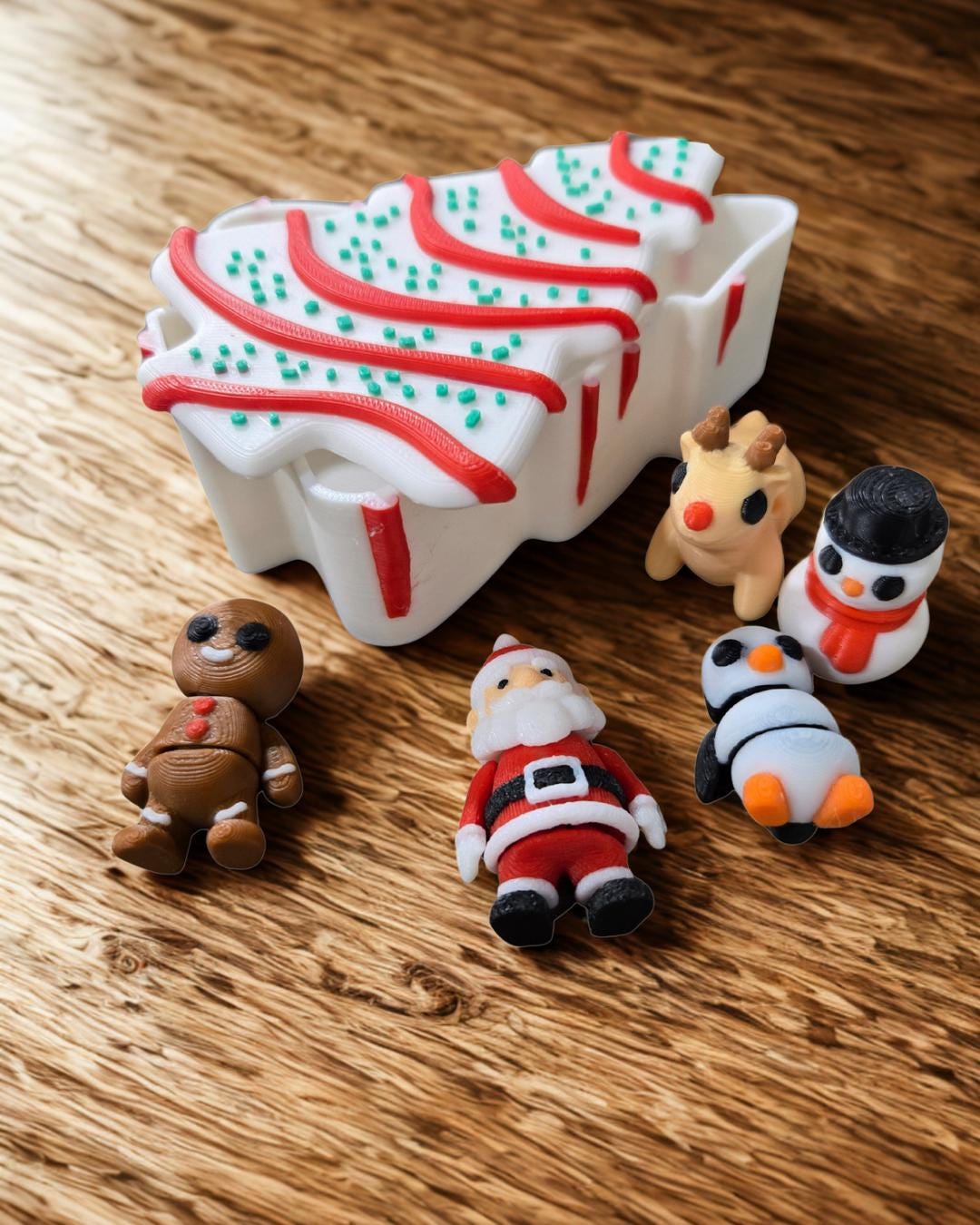 Christmas Tree Fidget Container With 5 Friends Snowman Reindeer Santa ...
