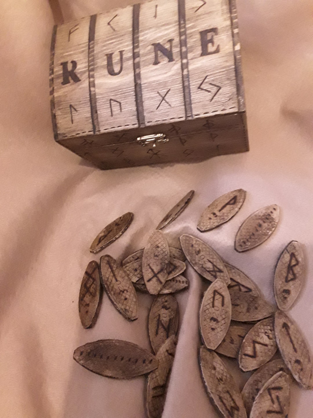 Rune Set and Box - Etsy