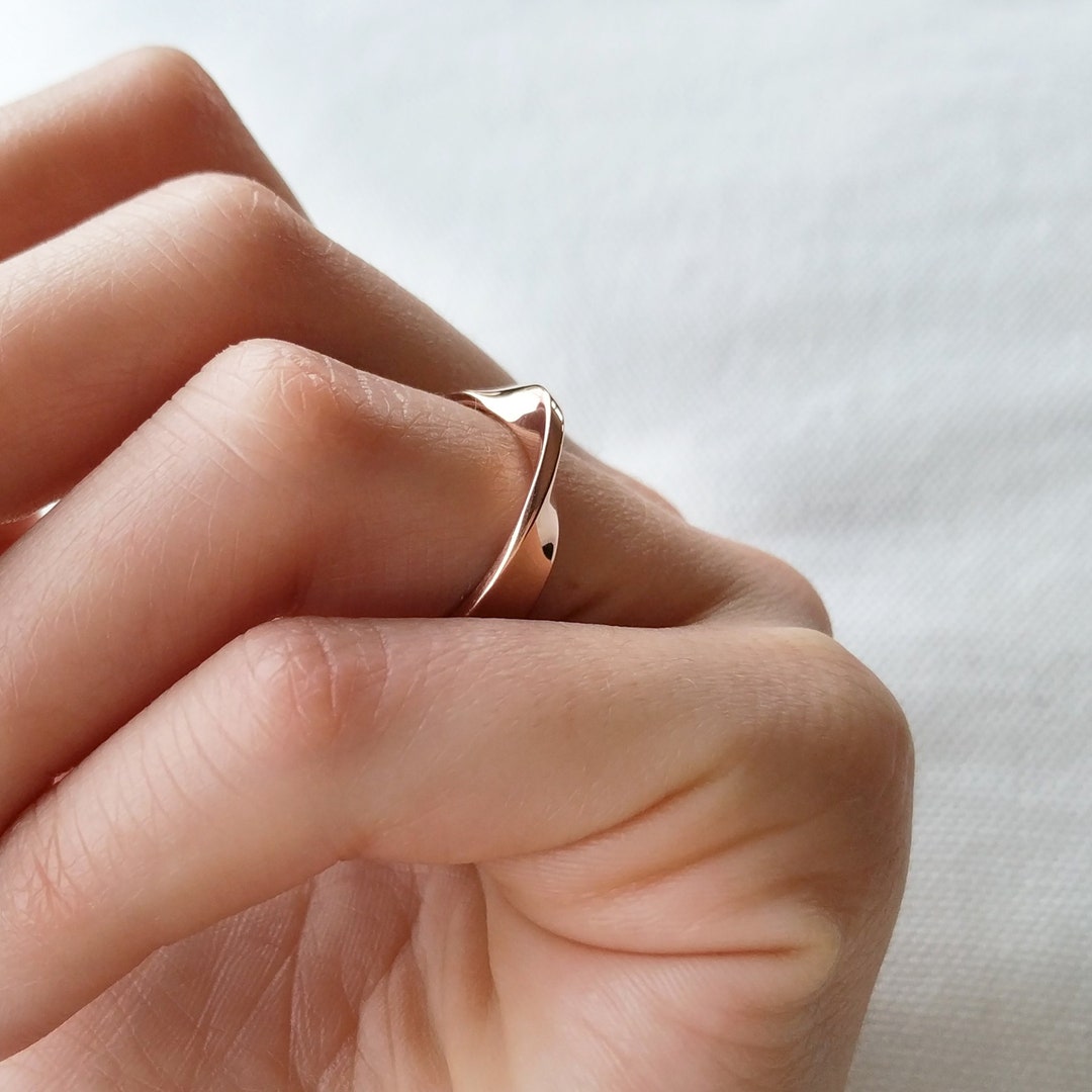 Solid Gold Mobius Ring 4.5mm Width, Couples Wedding Mobius Band, 9K ...