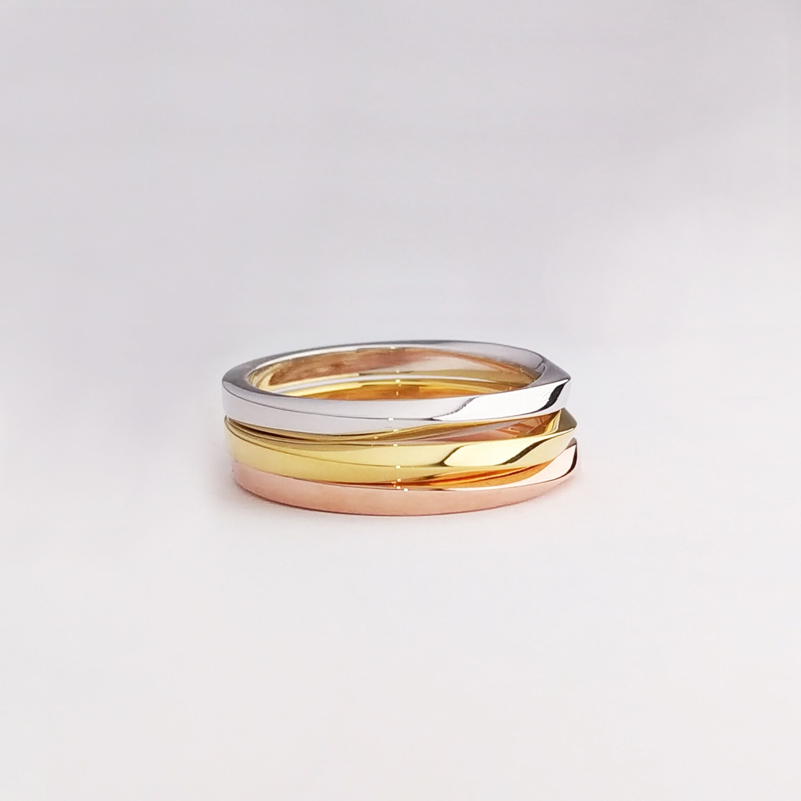Solid Gold Mobius Ring, Infinity Wedding Band, 14K 18K Twisted ...