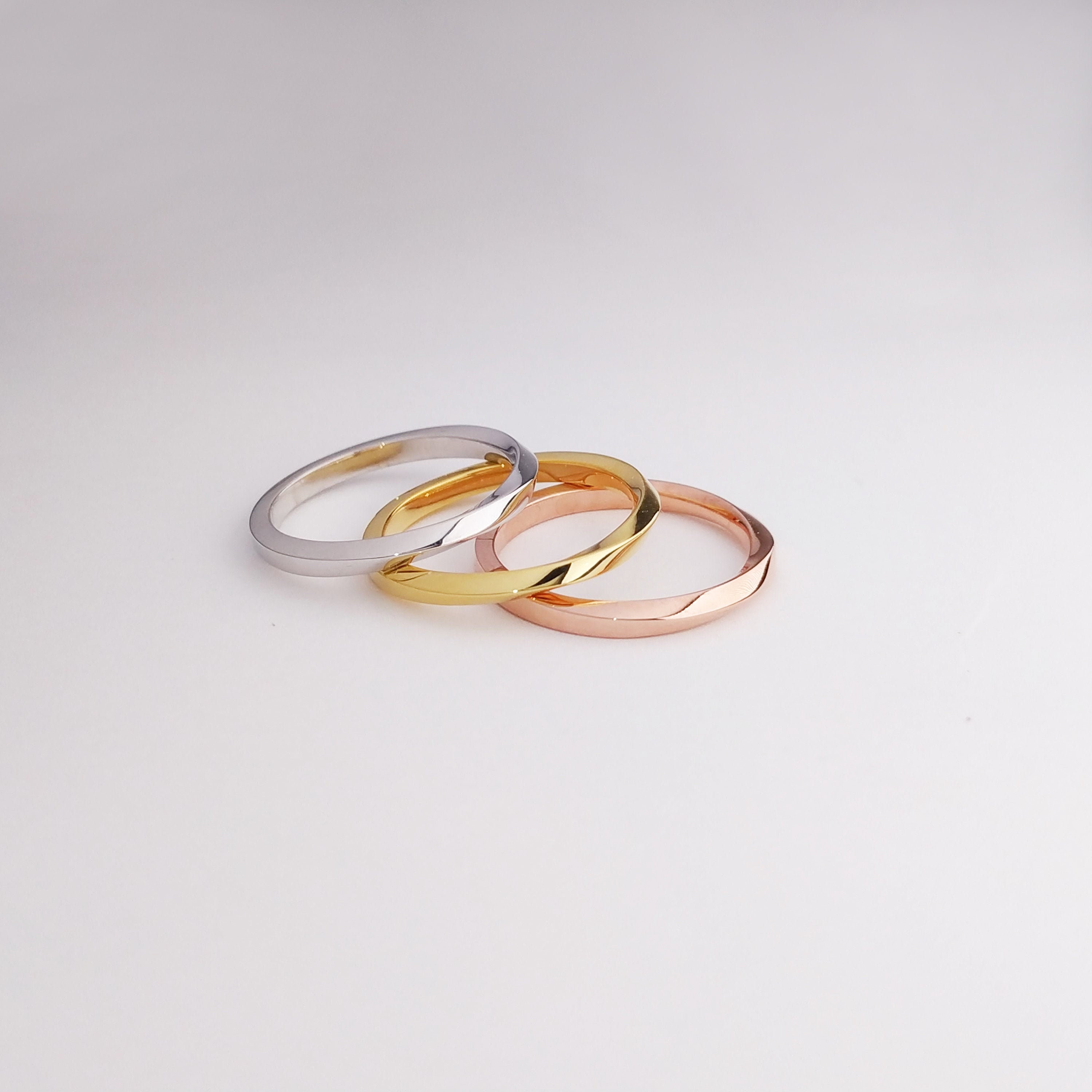 Solid Gold Mobius Ring, Infinity Wedding Band, 14K 18K Twisted ...