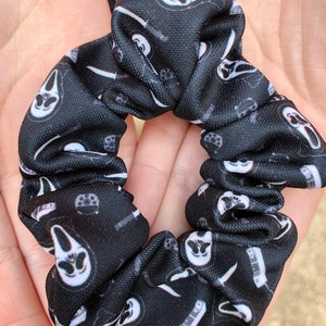 Ghost Face Scrunchie / Halloween / Horror Movie / Scream - Etsy