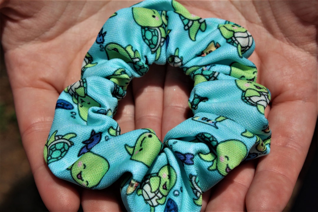 Cute Sea Turtle Scrunchie / Scrunchies / Save the Turtles / Sea Life ...