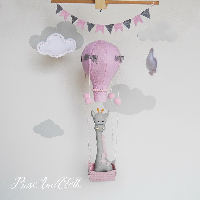 Jirafa de carrusel de bebé en globo aerostático gris rosa / - Etsy España