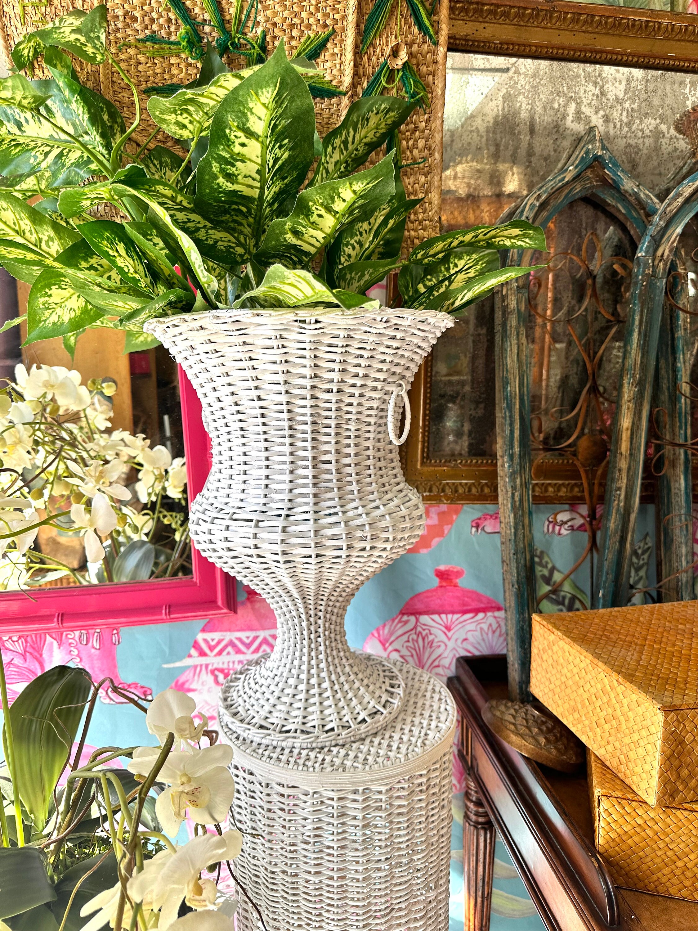 Stunning White Wicker Pedestal and Urn - Etsy