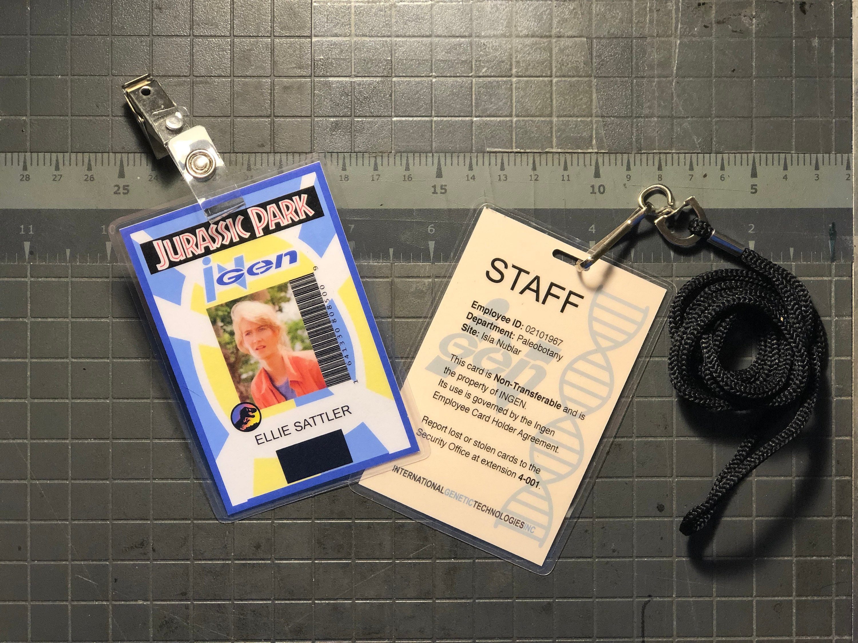 Jurassic Park Alan & Ellie Ingen ID Badge Set - Etsy Canada