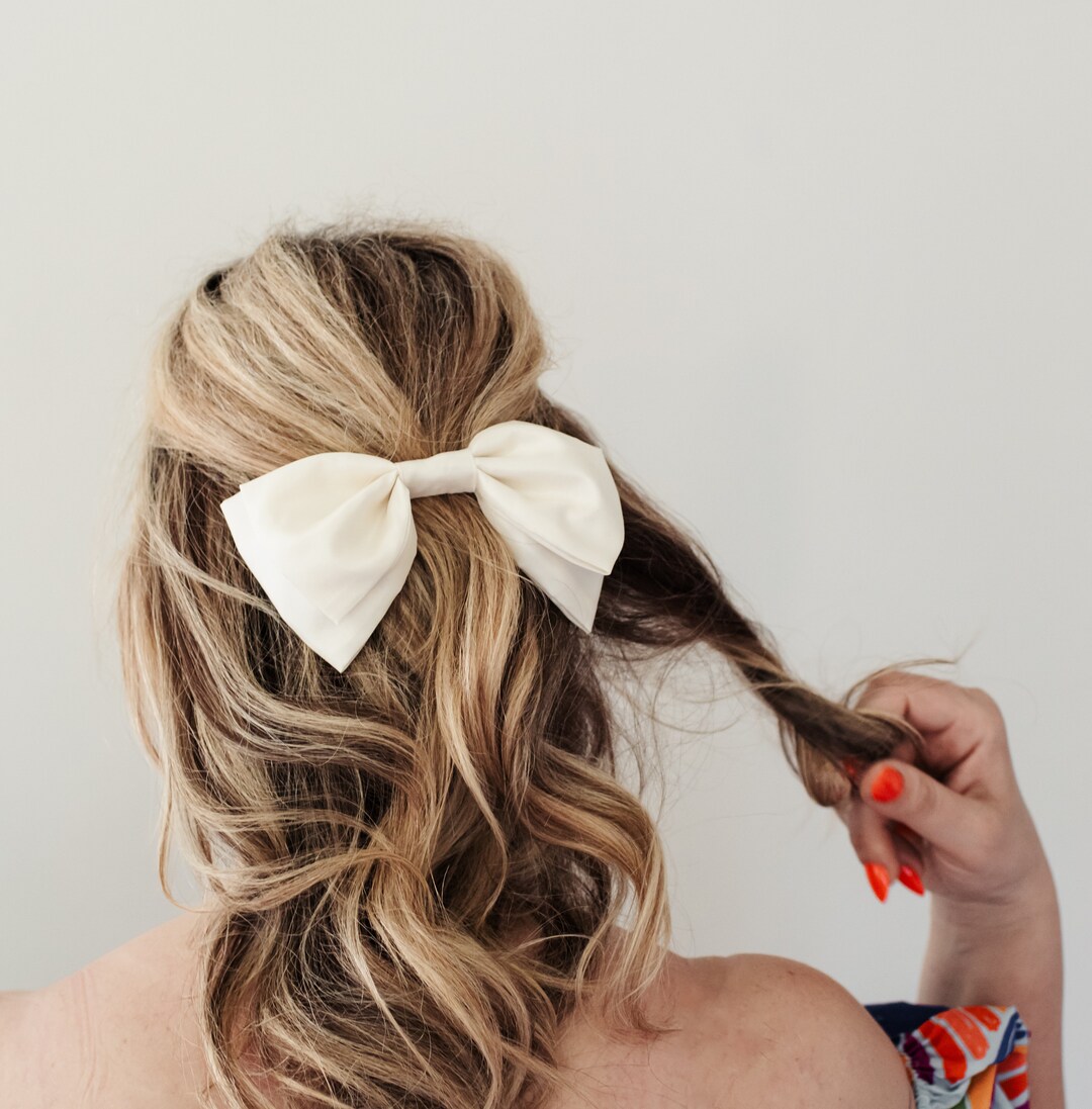 Off-white Taffeta Bow: Classic Party Hair Clip - Etsy