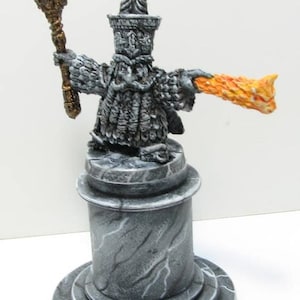 Animated Dwarf Statue of Ancient Times 28mm Admiralty Miniatures ...