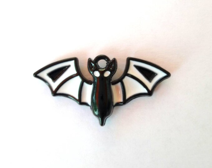 1 Bat Medallion Bead Charm, Flat, Enameled Colors - Etsy