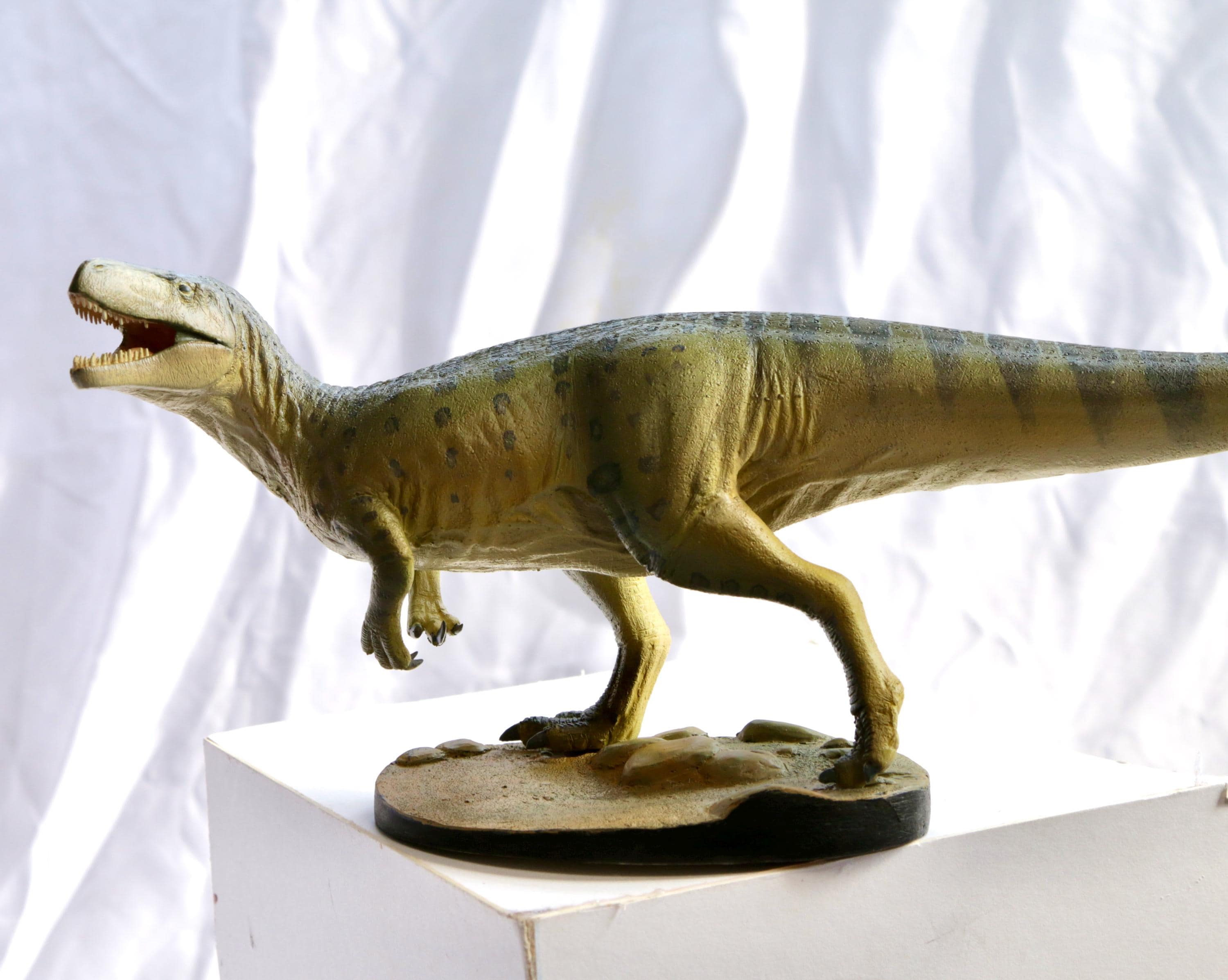 Megalosaurus Sculpture Realistic Scale Model Carnivorous Theropod - Etsy