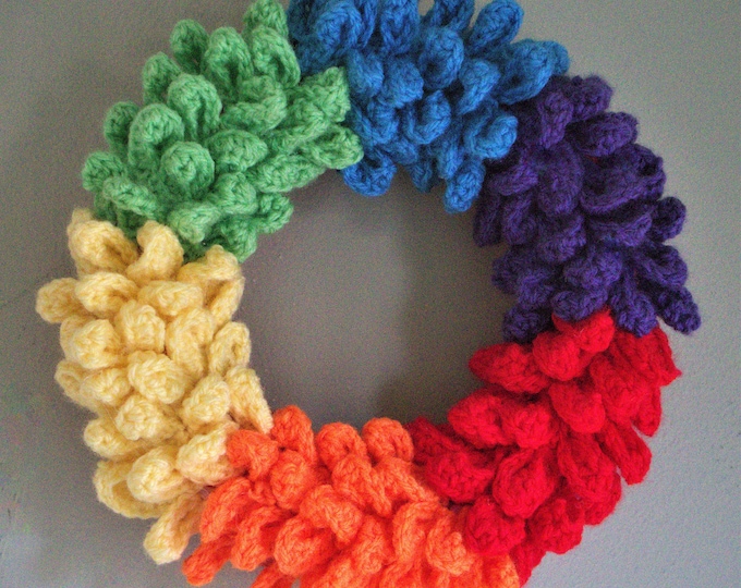 Crochet Wreath for the Front Door. Crochet Baby Shower Wreath, Crochet ...