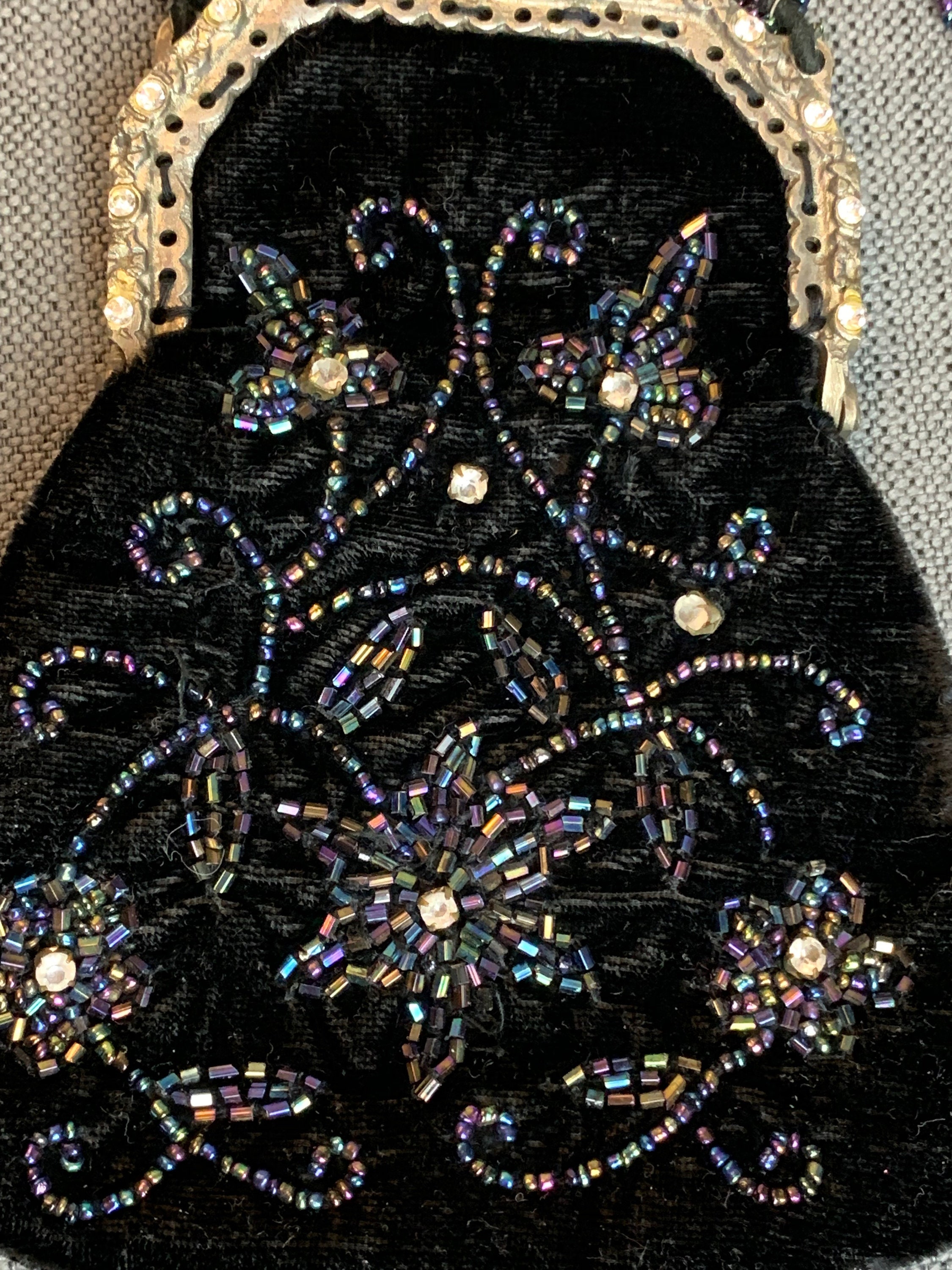 Vintage Velvet Peacock Beaded Rhinestone Handbag Purse With Gun Metal ...